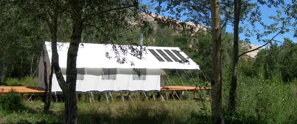Davis Tent and Awnings: Escape and go off grid - pvilion